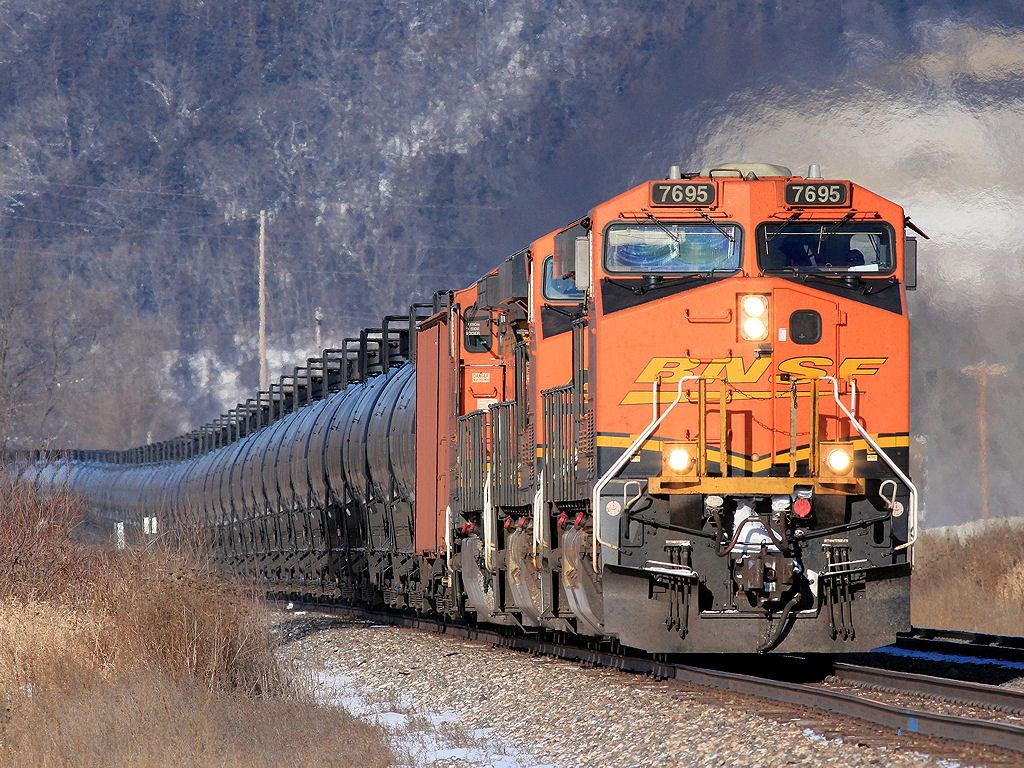 BNSF 7695